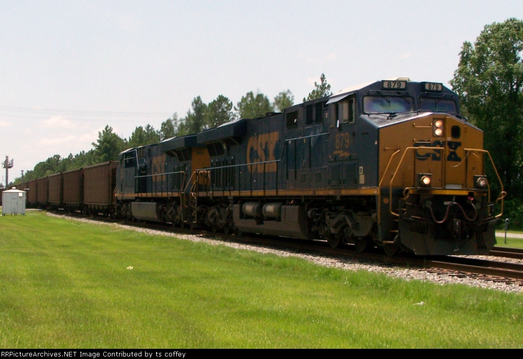 CSX 879
